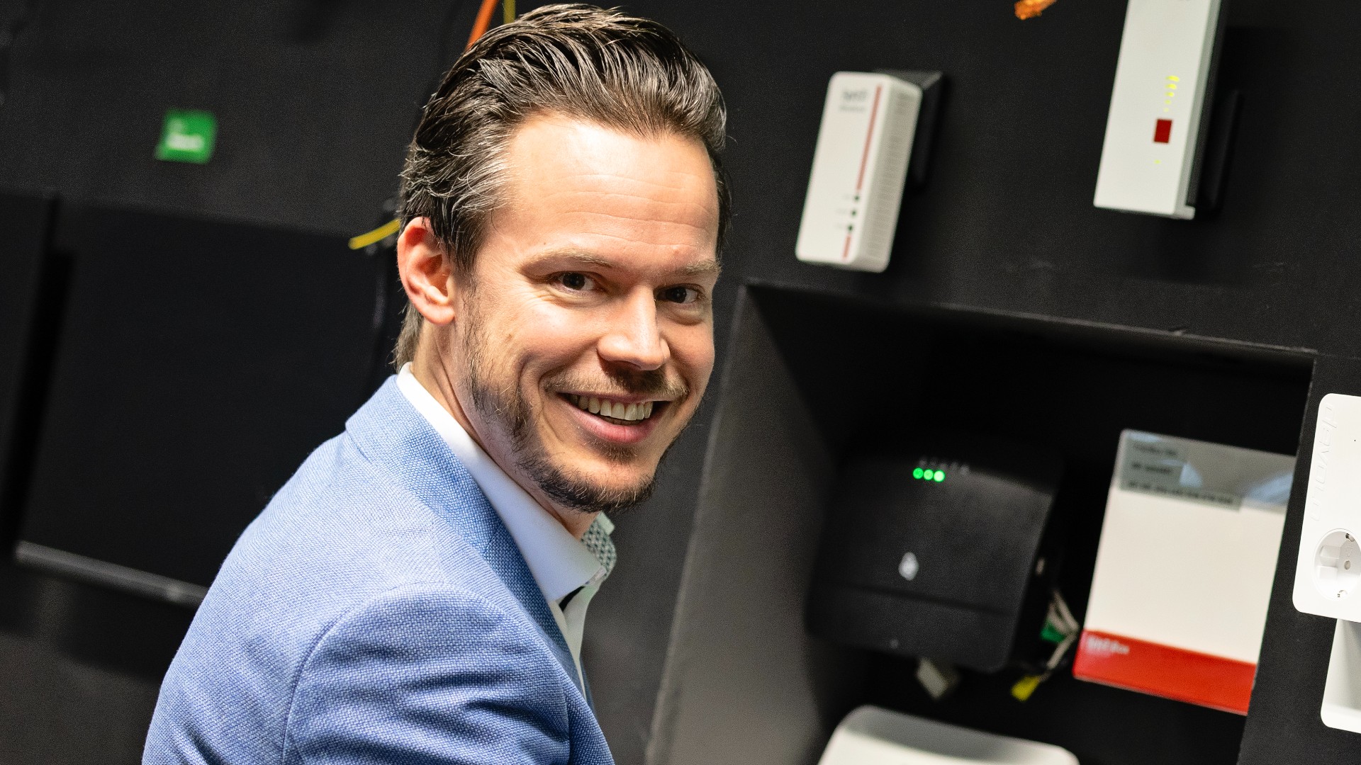 Klanten Verbinden Aan Juiste Oplossingen CustomerFirst Klanten Verbinden Aan Juiste Oplossingen CustomerFirst